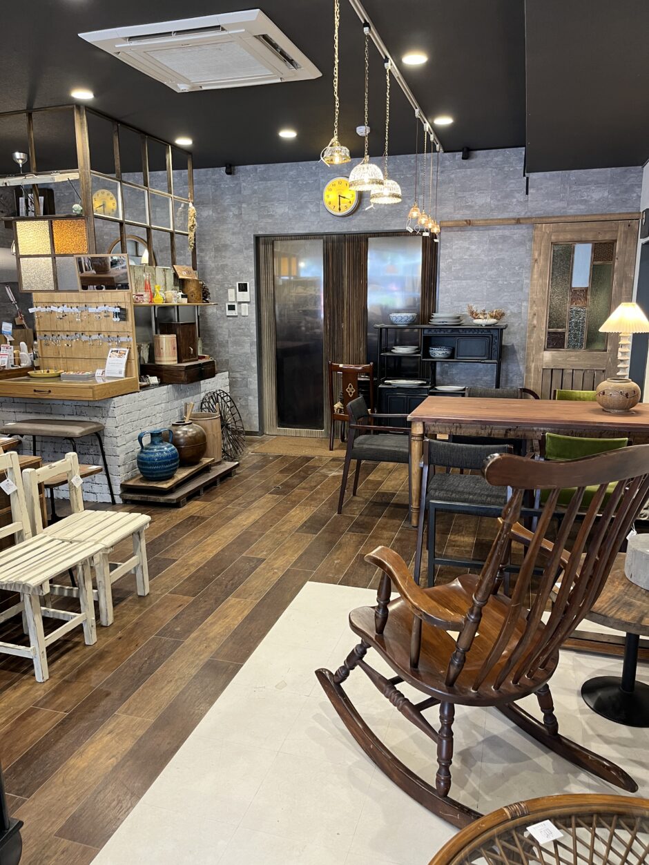 【思わぬ出合いに期待だ!】安佐北区落合の｢くらしの道具屋 TUKURITE｣で8/24(土).25(日)、『第4回くらしの道具屋 小さな蚤の市』を開催。独特のアンティークがいろいろ ...